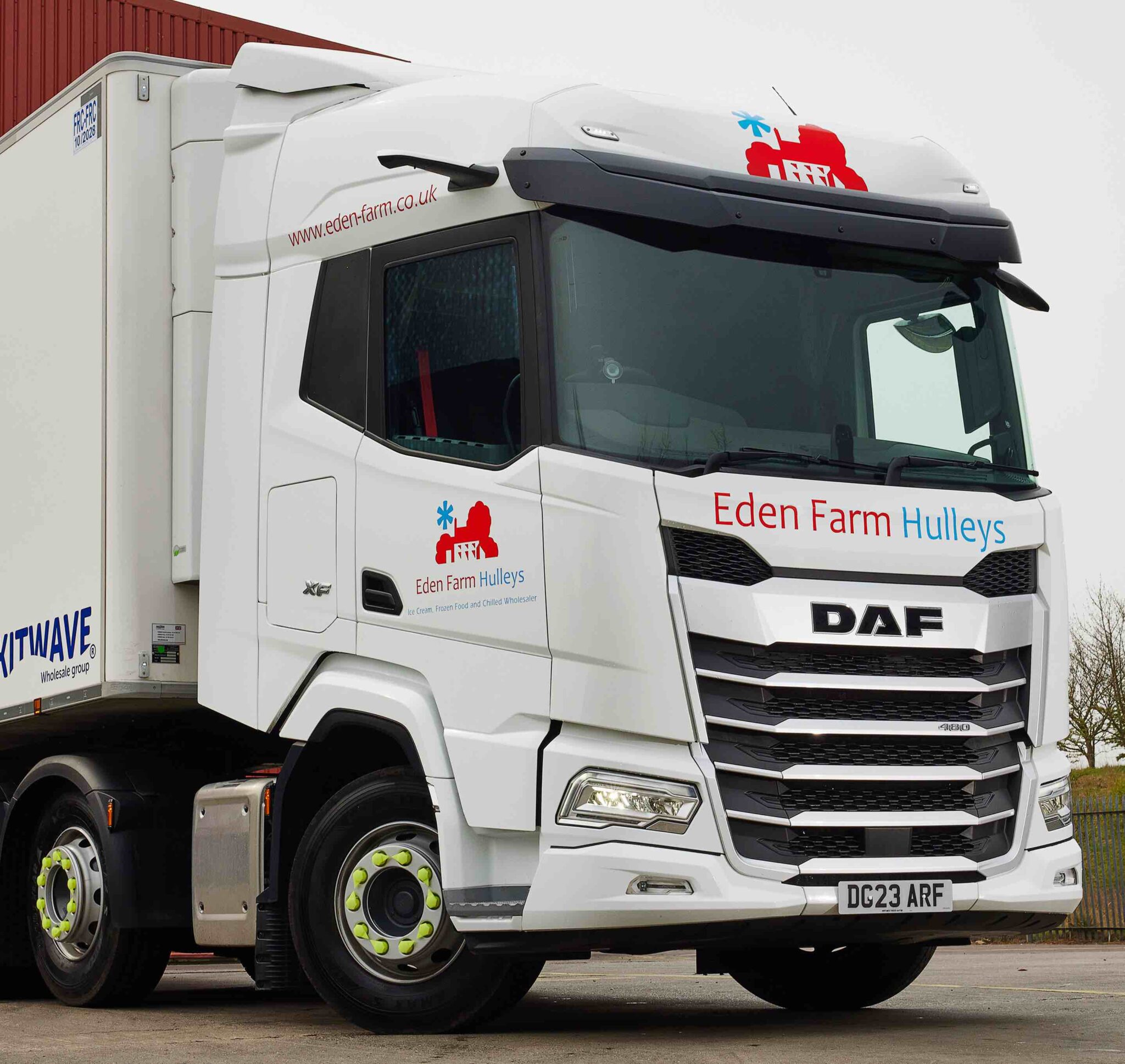 Eden Farm Hulleys adds five tractors and a trailer | coldchainnews.com