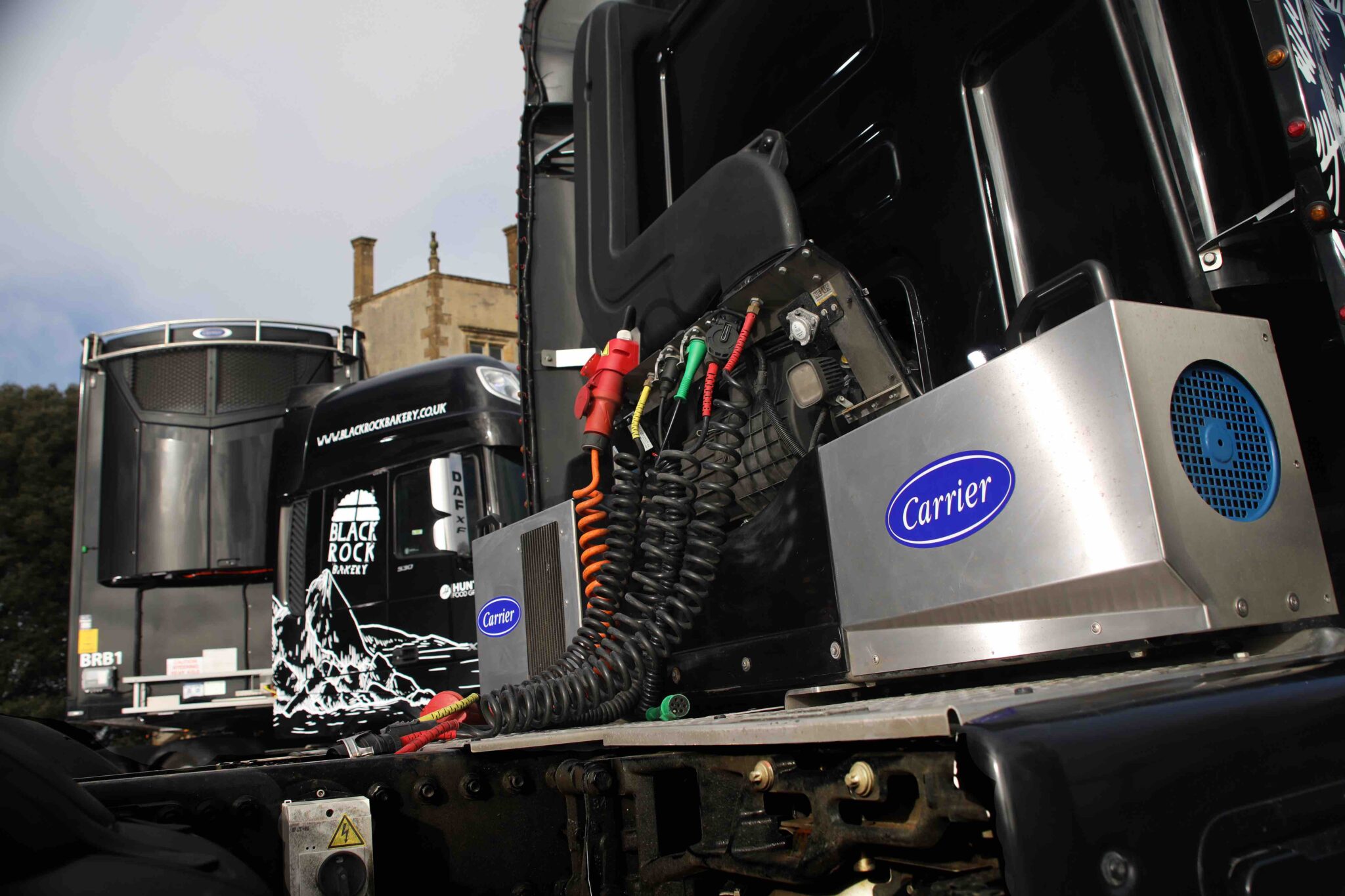 Hunt’s Food takes Carrier Eco-Drive and Vector fridges | coldchainnews.com